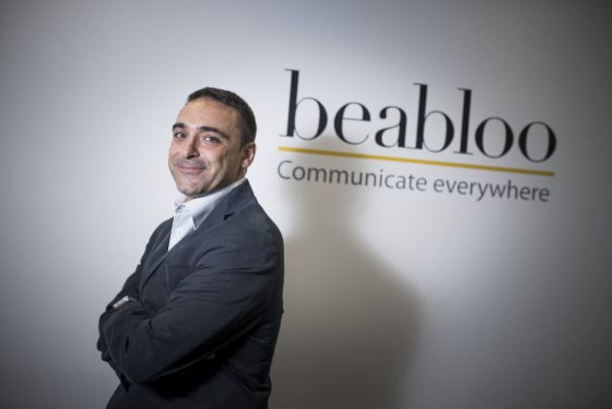 El gegant japonès Softbank compra el 46% de la tecnològica catalana ...