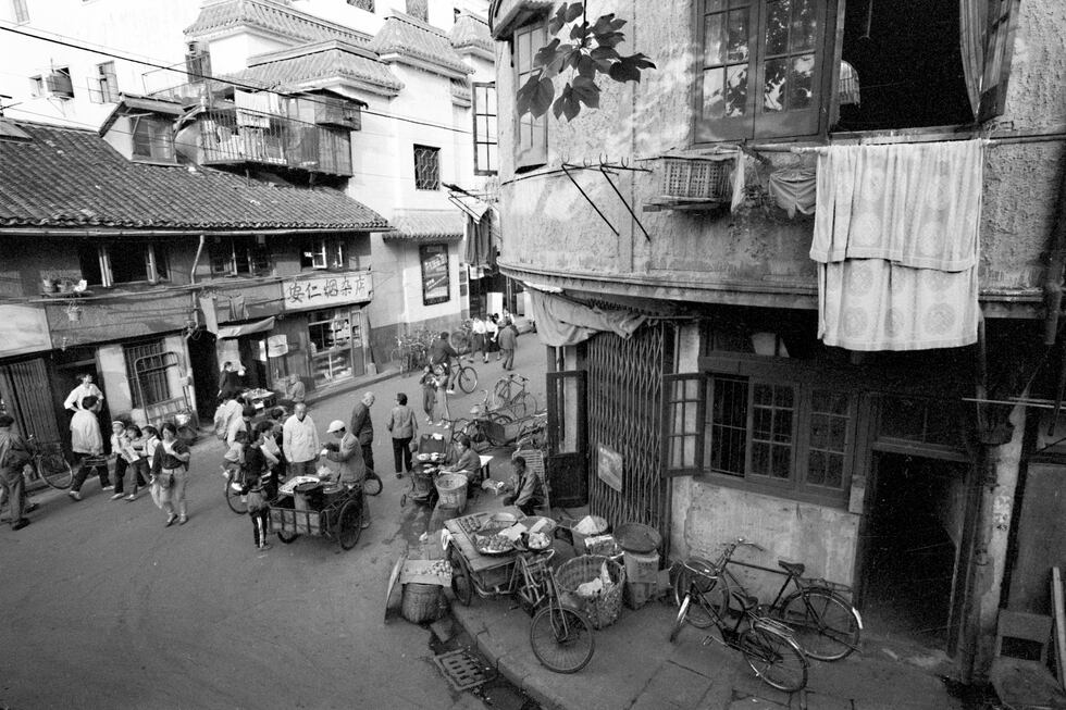 Ana Nance: Revivir el mundo de los noventa: memorias de un viaje por 20 ciudades en 92 días | EL ...