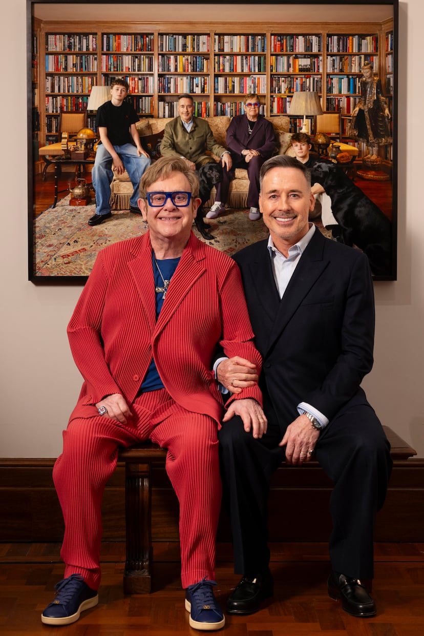 Una foto familiar de Elton John se exhibe en la National Portrait ...