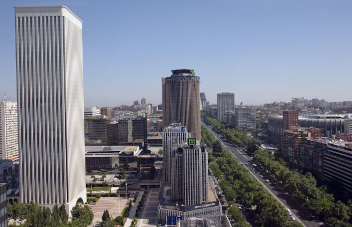 Deloitte gana espacio en Torre Picasso tras la salida de EY | Empresas ...