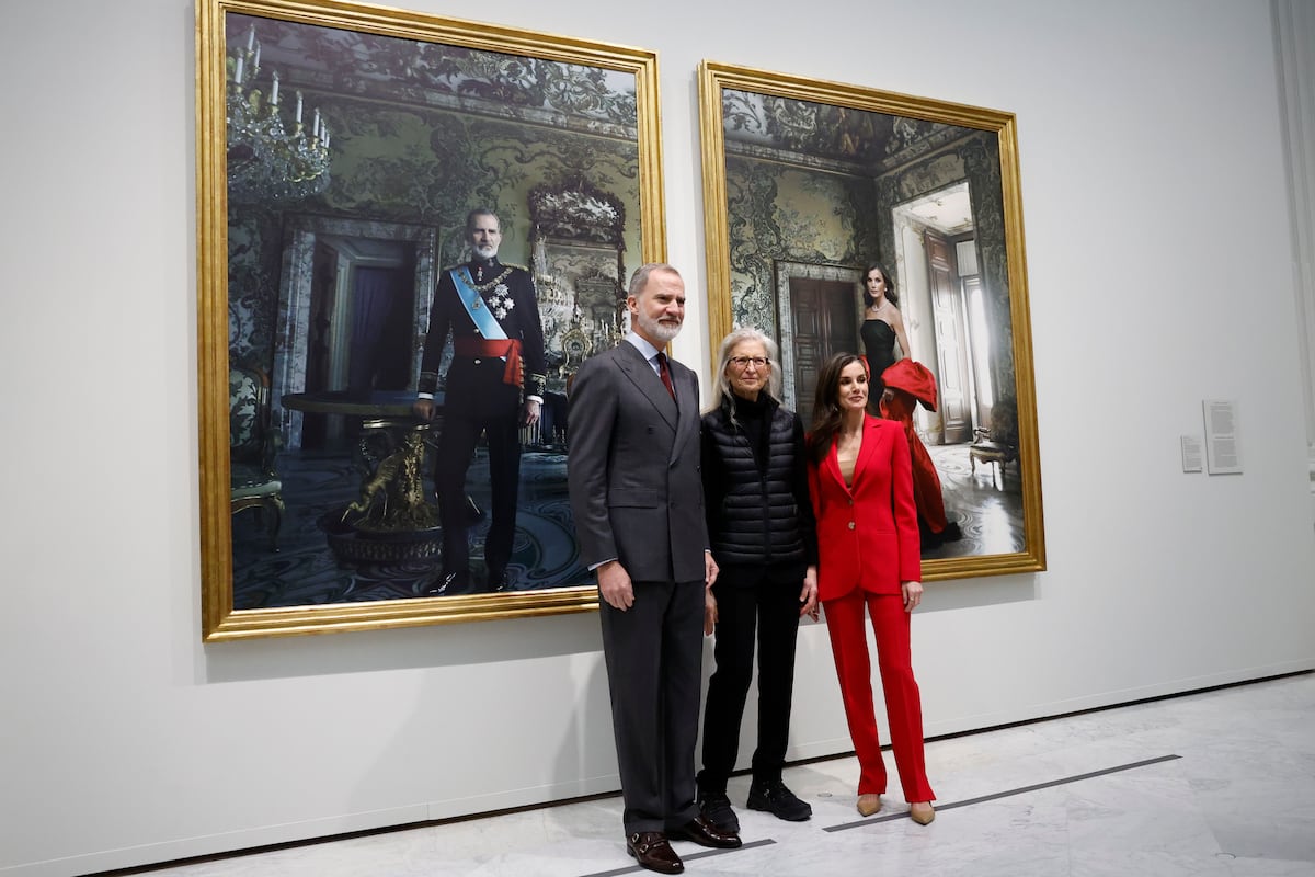 Los Reyes se reencuentran con Annie Leibovitz para ver sus retratos por ...