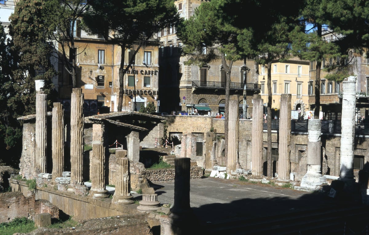 Rome opens the site of the most famous political assassination in ...