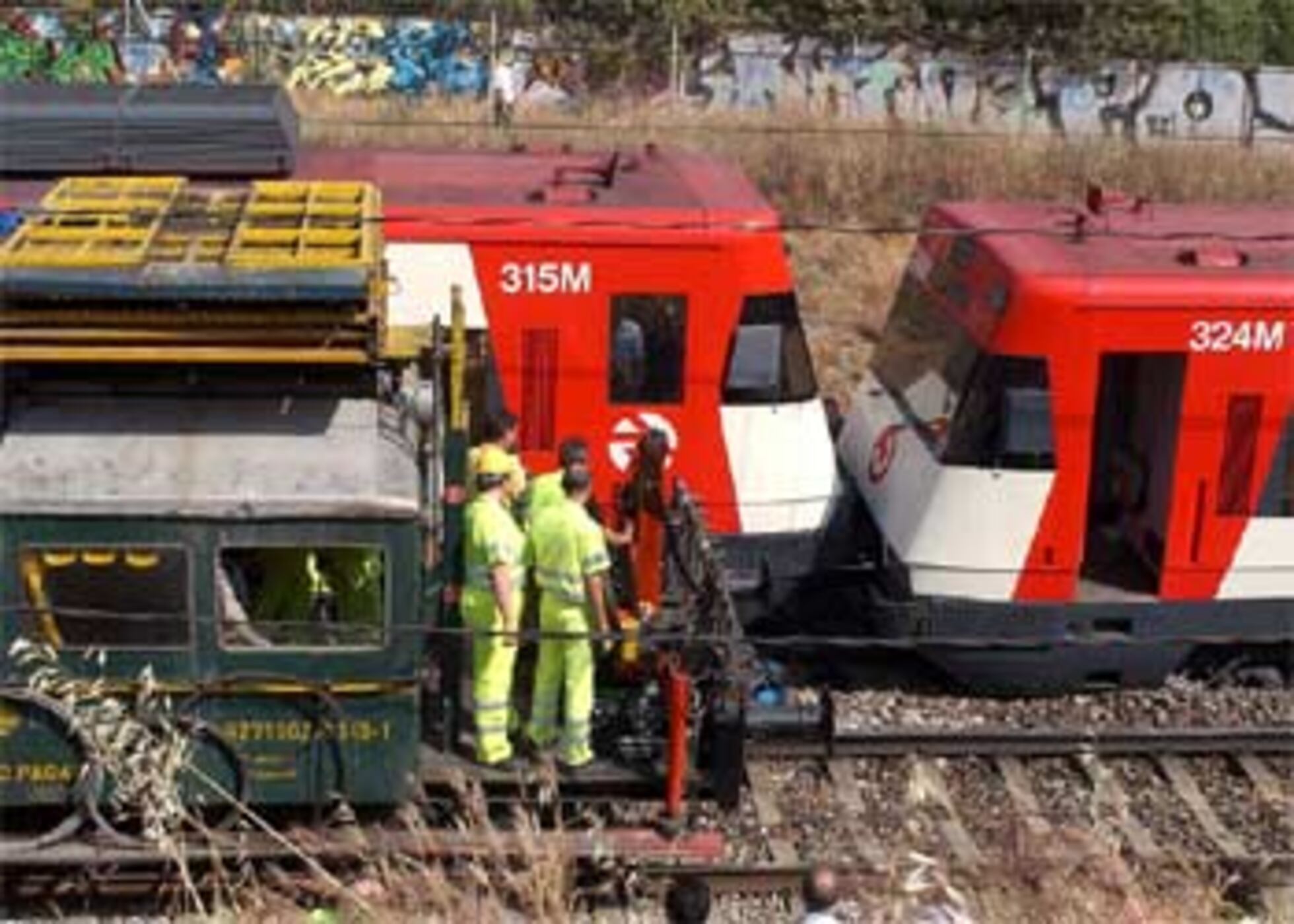 Ocho heridos leves al colisionar dos trenes de cercanías cerca de ...