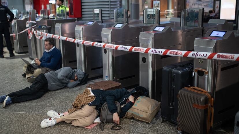 Spanish court investigates whether massive blackout was due to a ...