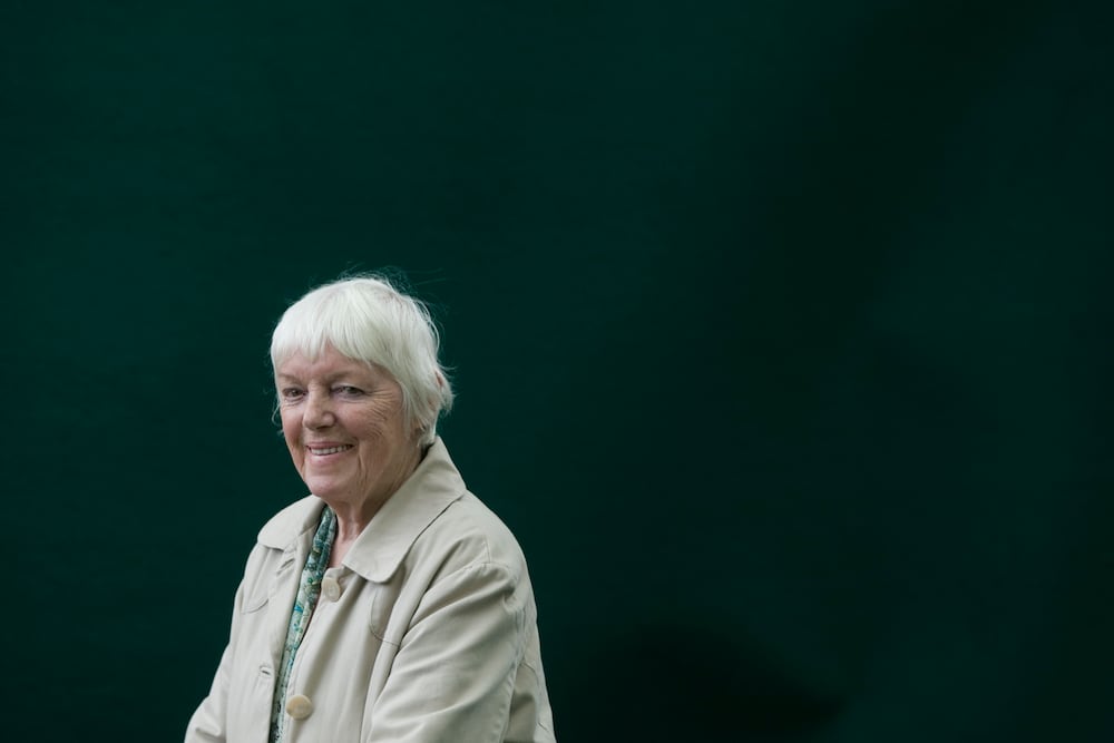 ‘Una madre trabajadora’, de Agnes Owens: una novela nada edificante ...