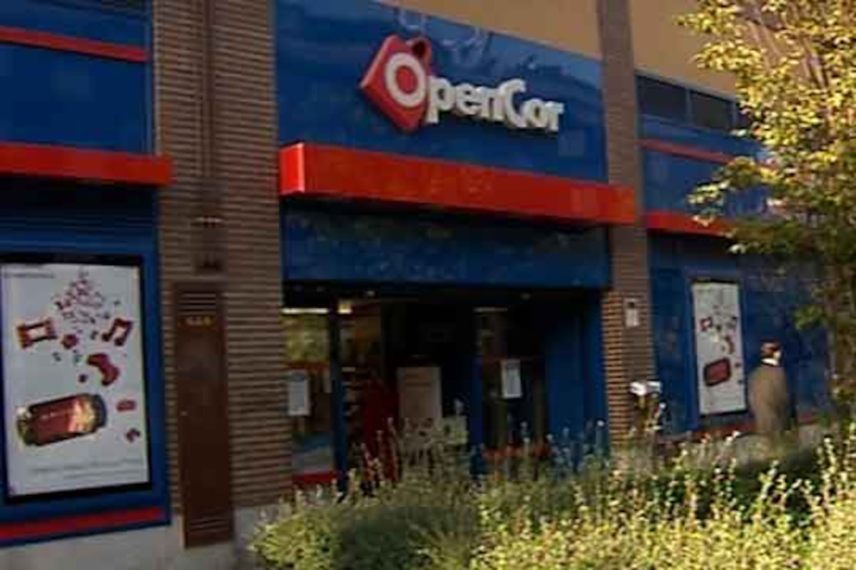 Fachada de la tienda de la cadena Opencor | Noticias de actualidad | EL ...