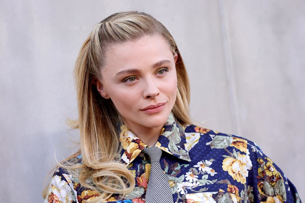 Chloë Grace Moretz habla sobre cómo convertirse en meme paralizó su ...
