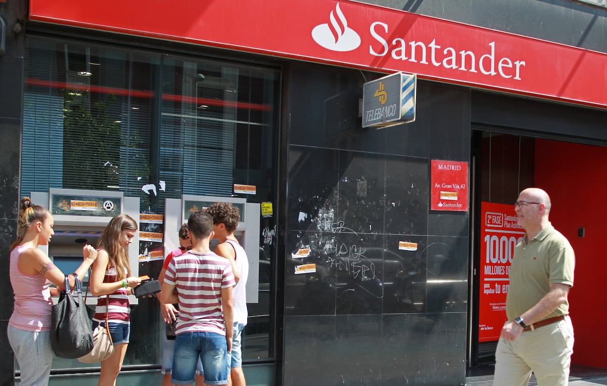 El Santander deja la puerta abierta a la compra de Novo Banco en ...