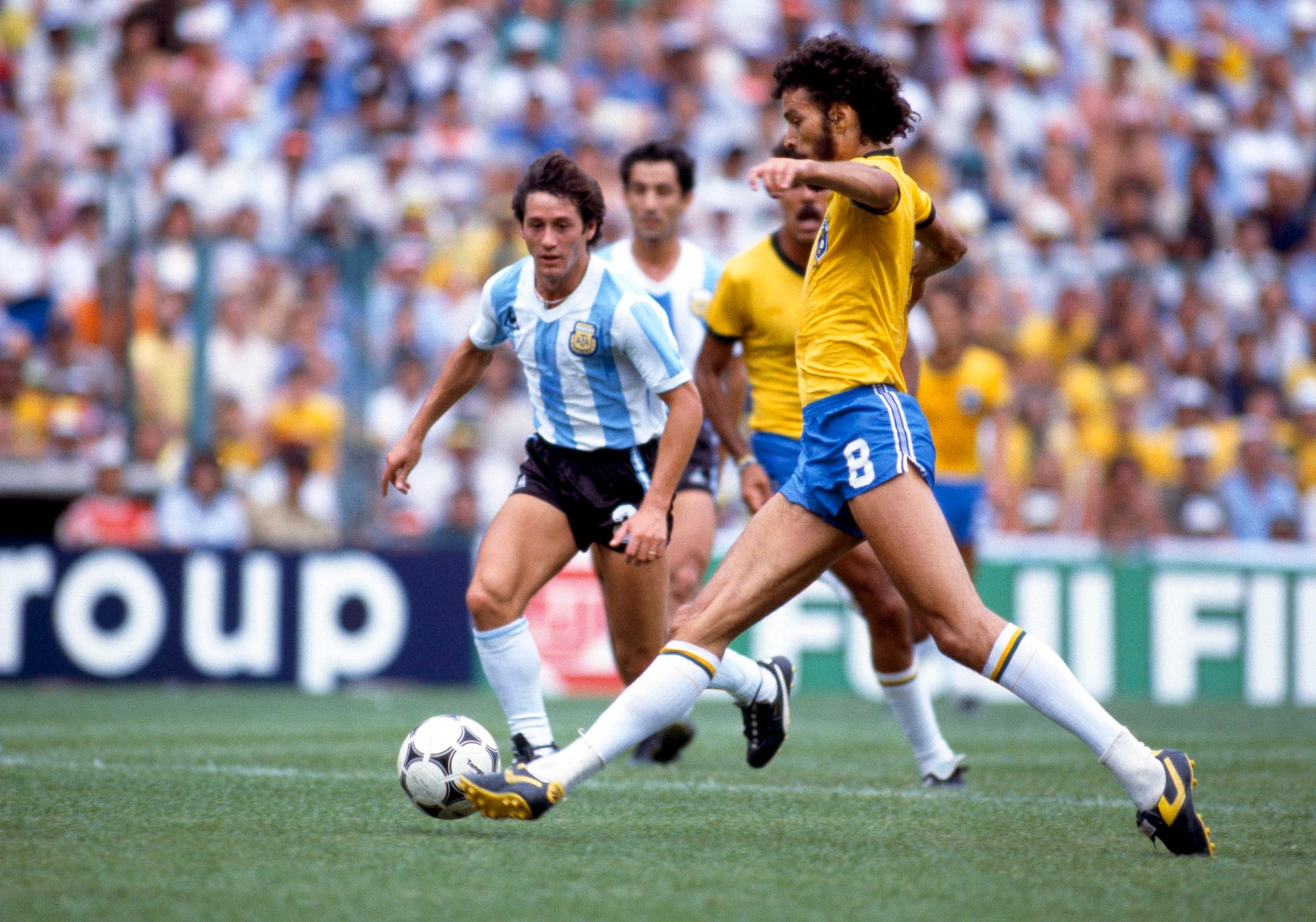 The finest political hour of Sócrates, one of the most unique ...