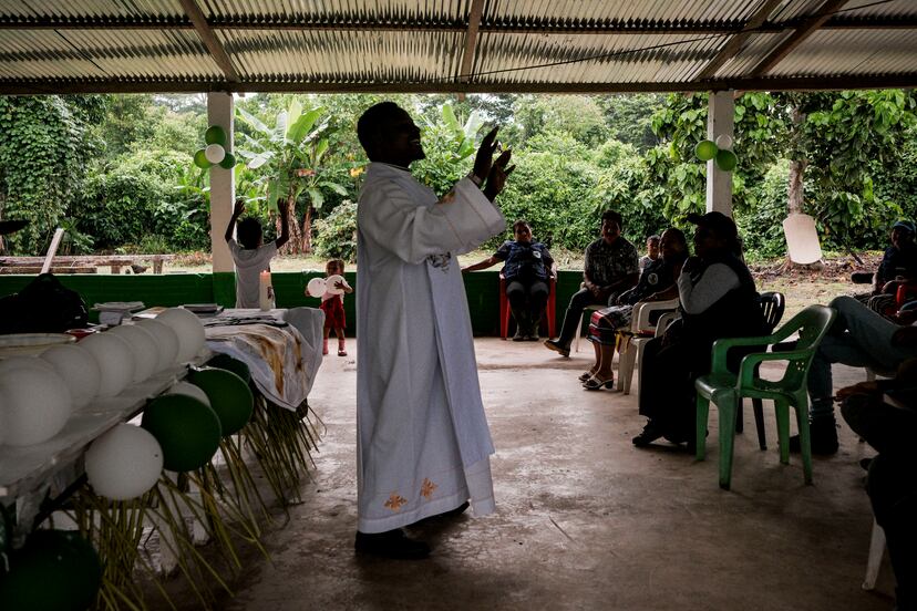 Survivors of Alto Remanso massacre in Colombia commemorate their dead ...
