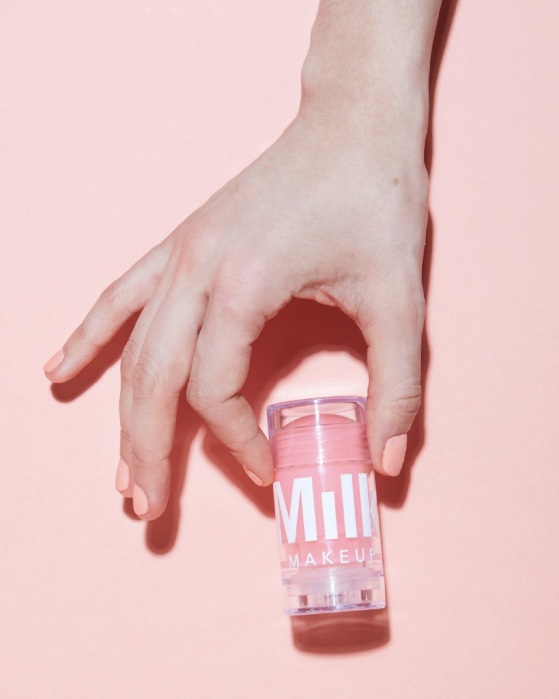 Nueva obsesión cosmética: el misterioso ‘stick’ rosa que usan todas las ...