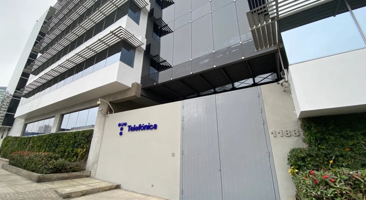 Telefónica vende su filial en Perú por 900.000 euros en pleno concurso de acreedores | Economía ...