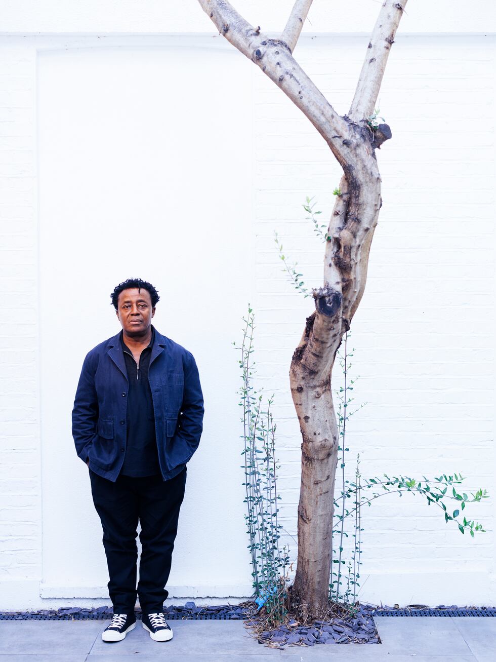 John Akomfrah, artista: “La gente está infeliz con sus vidas y el estado de su país, y culpan de ...