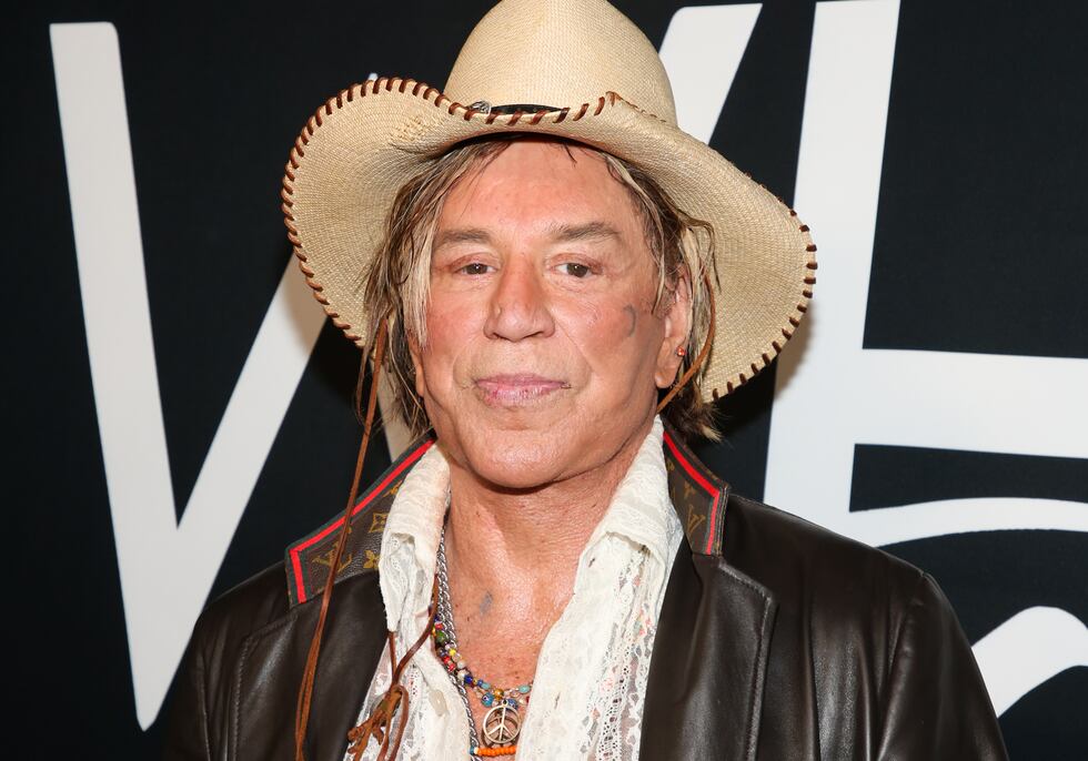 Mickey Rourke’s latest downfall: From Hollywood star to getting kicked ...