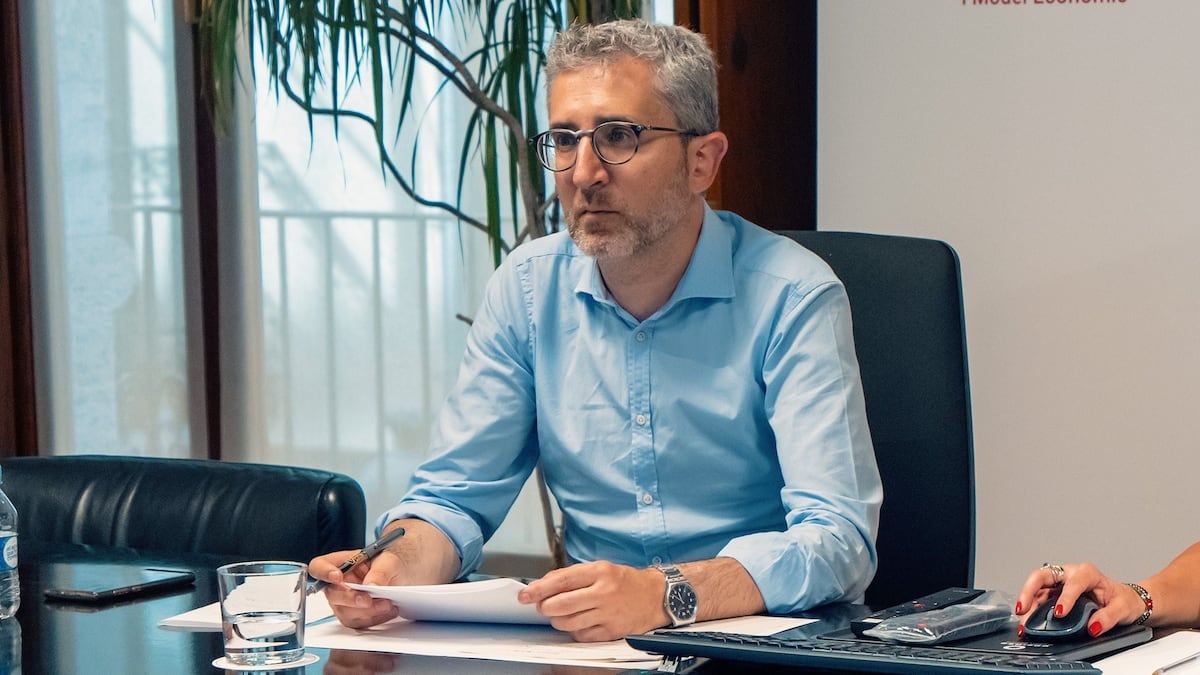 El PSOE reclama a Mazón que condone la deuda por la factura del agua a ...