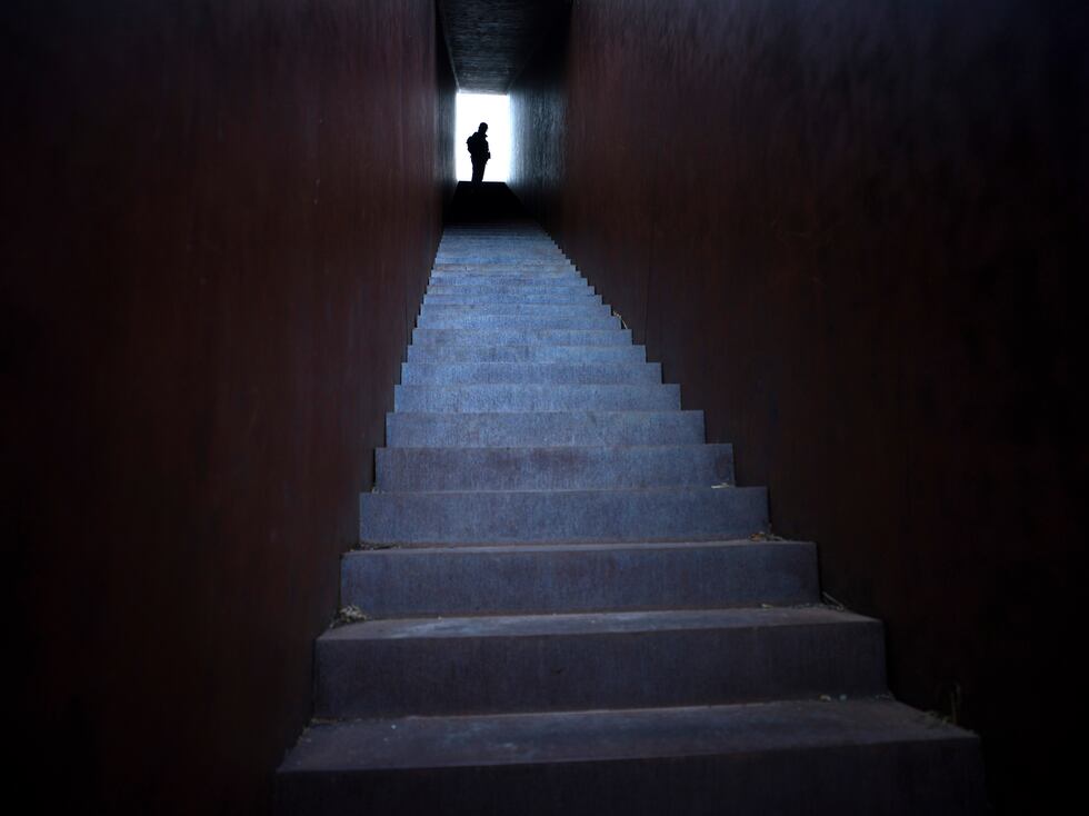 El divagar del filósofo Walter Benjamin y el azar en el arte digital ...