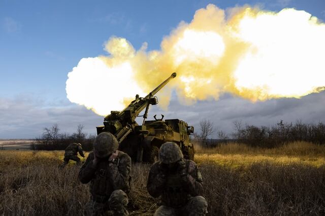 155mm howitzers: The NATO weapon proving crucial to Ukraine’s defense ...