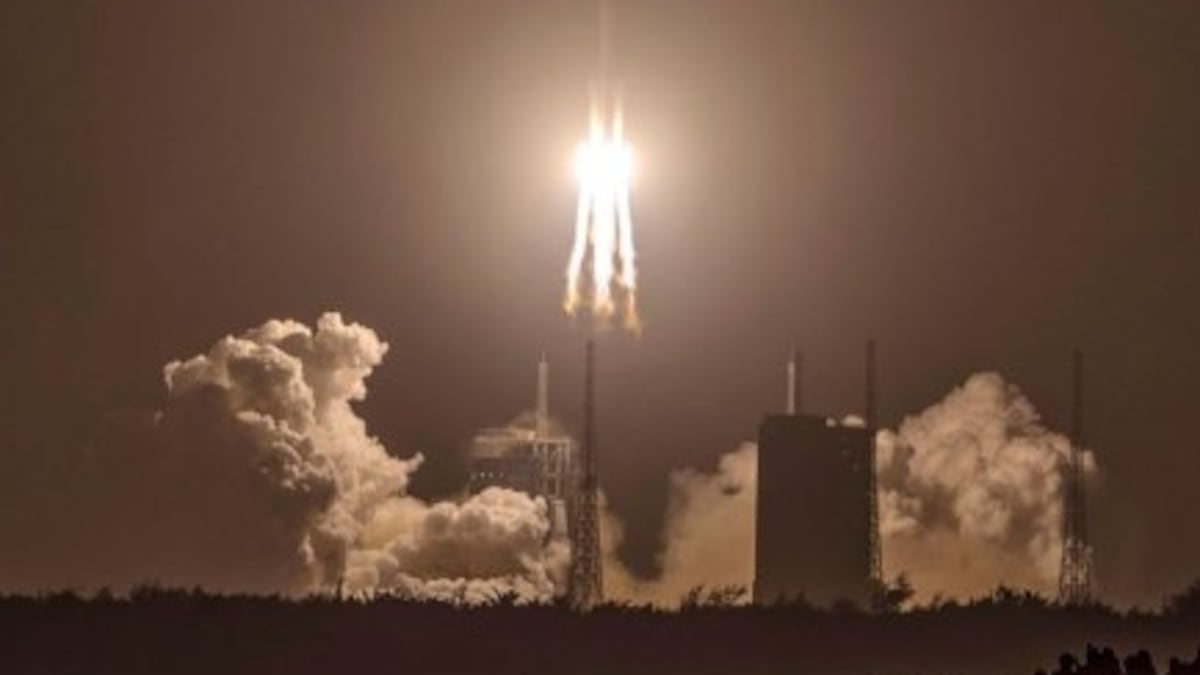 NASA: A man-made object weighing four tons is about to hit the Moon ...