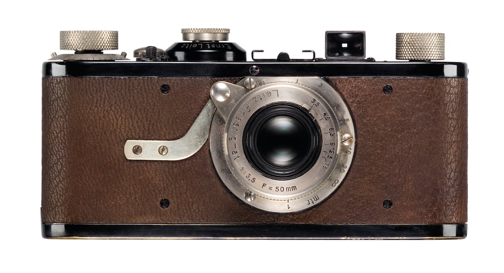 Cien años de la cámara compacta Leica: el clic que revolucionó la ...