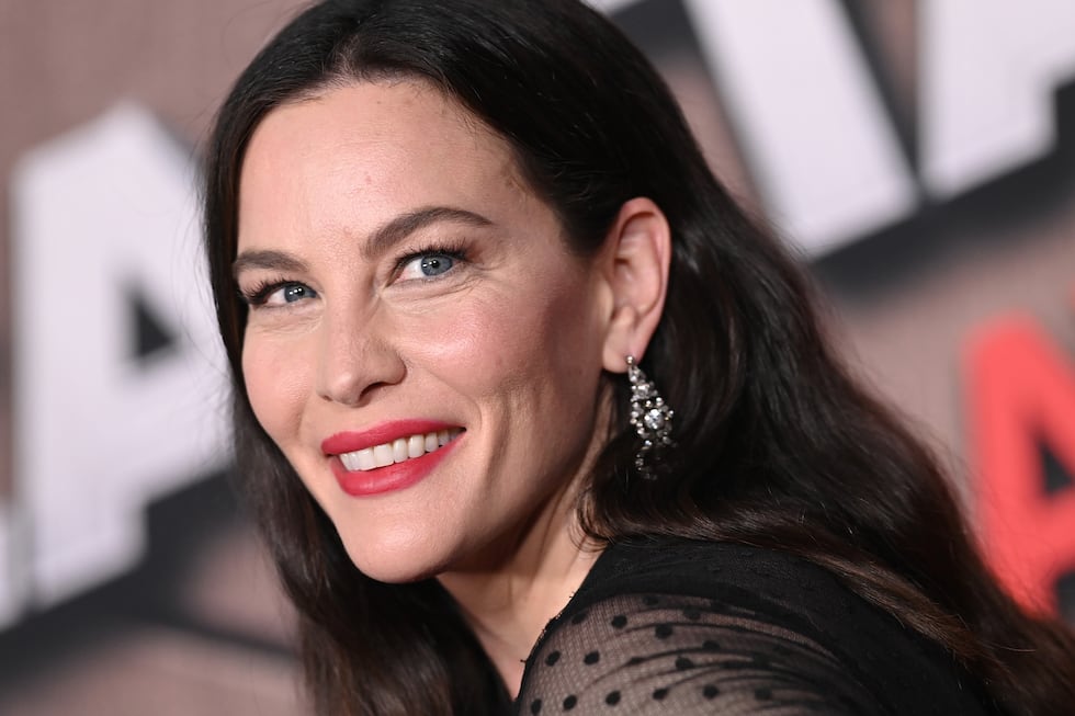 Liv Tyler’s return: The actress who prefers ironing sheets in the ...