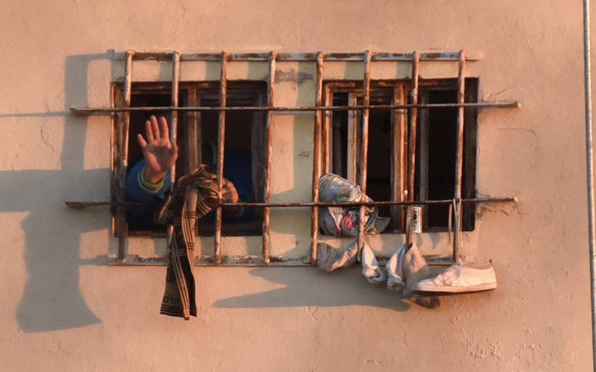 Mexican prison conditions: Drug cartels “rule half of Mexico’s prisons ...