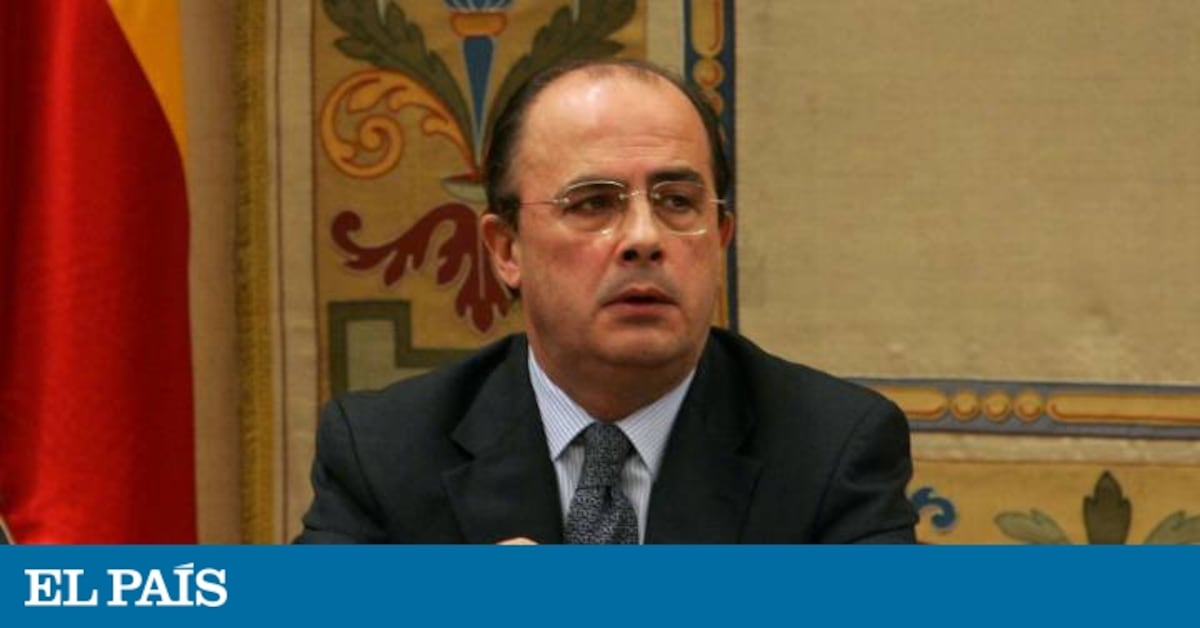 Vox coloca al exdiputado del PP Gil Lázaro de cabeza de lista por ...