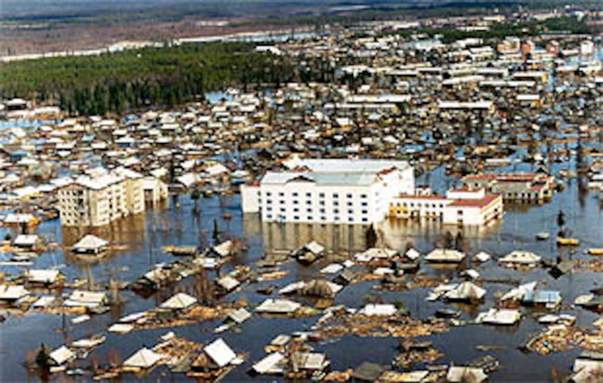 Vista aérea de localidad rusa de Lensk, en la región de Yakutia ...