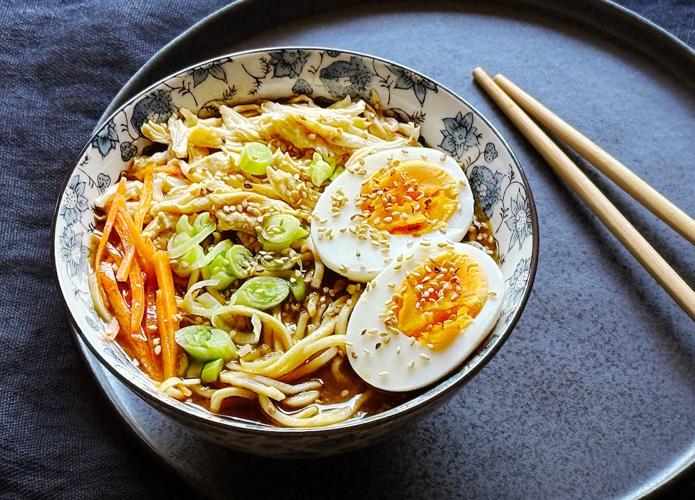 Ramen de pollo: receta casera fácil en solo 20 minutos | El Comidista ...