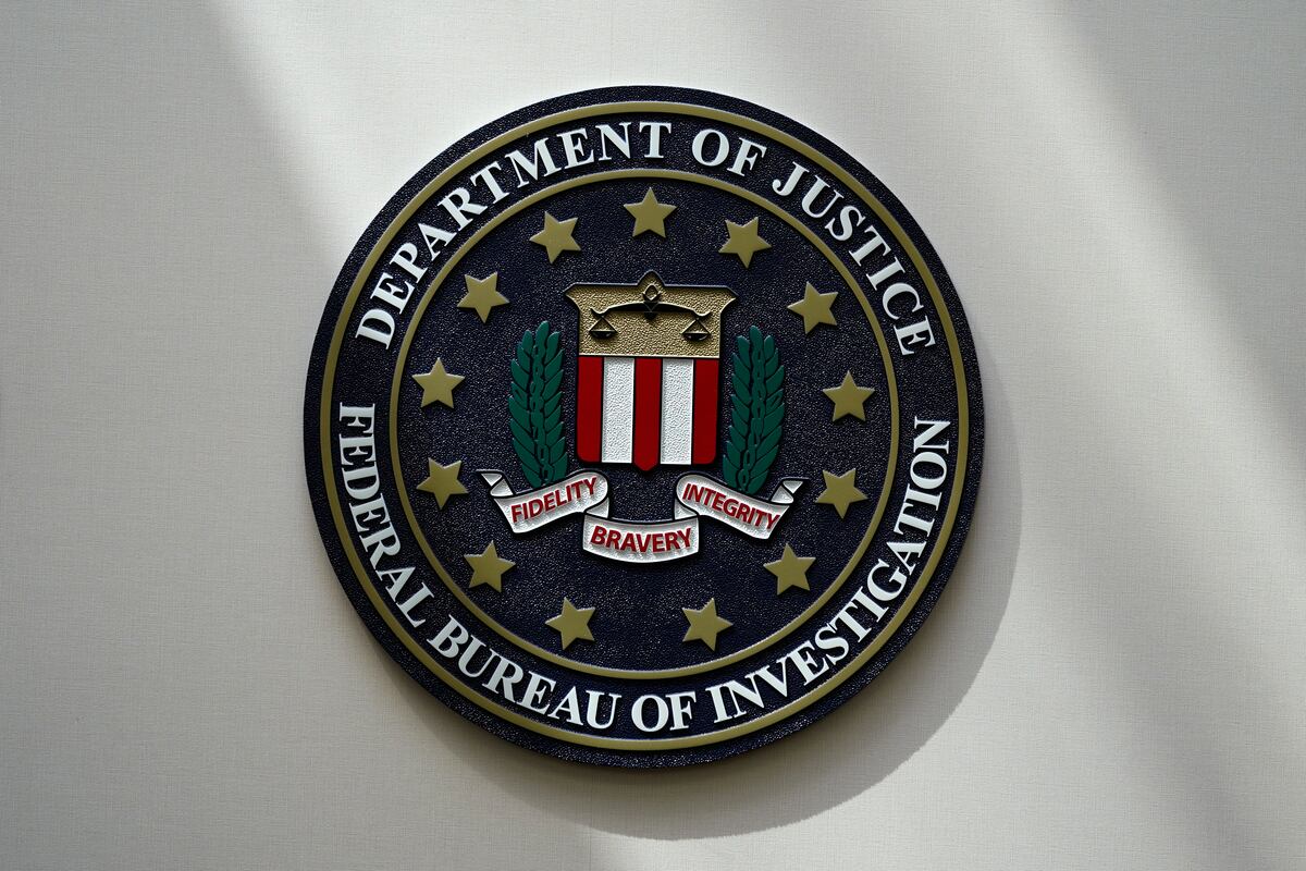 The FBI should face new limits on its use of US foreign spy data, a key ...
