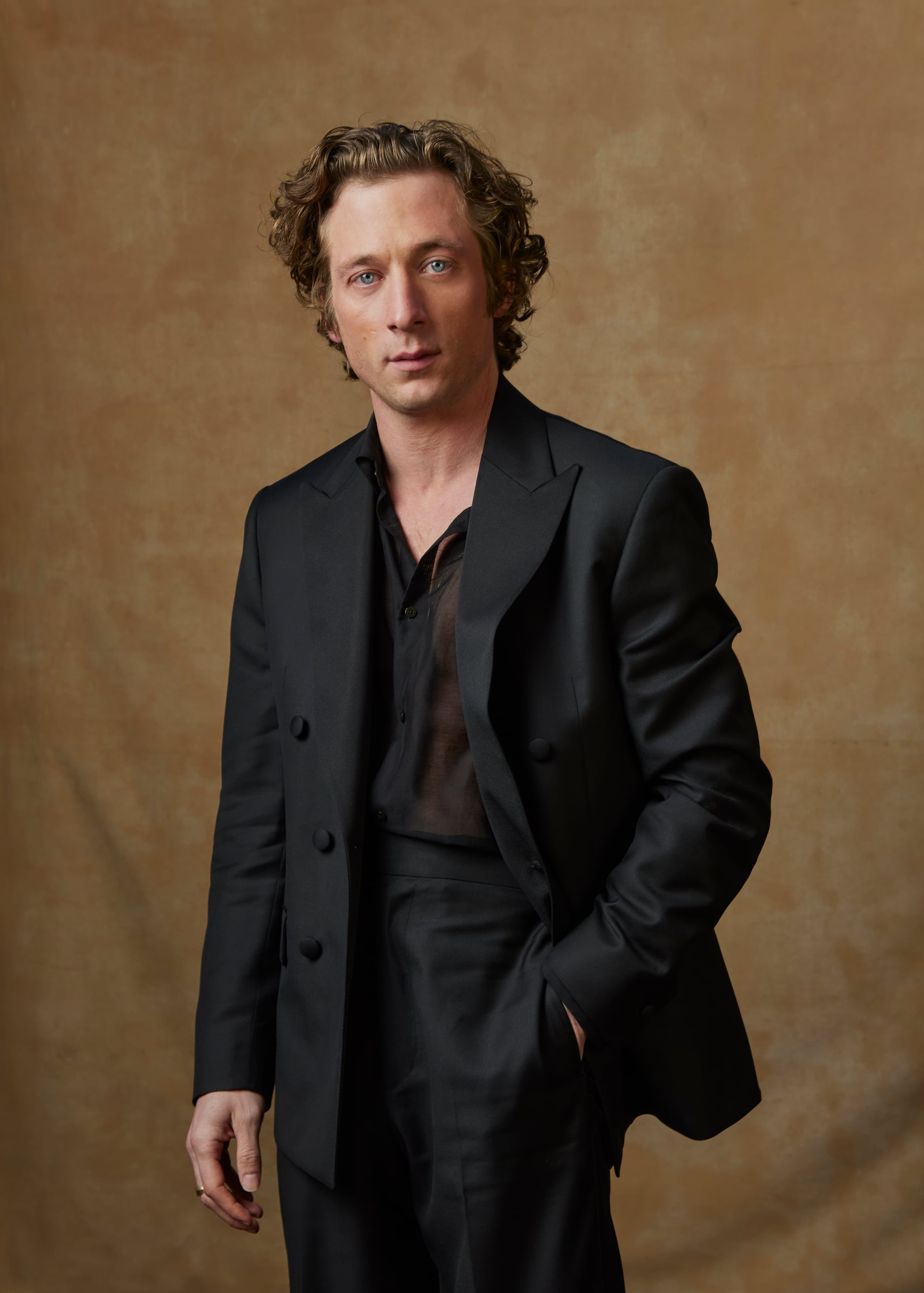 Big nose, ears that stick out: Why mouse-faced men are coming out on ...