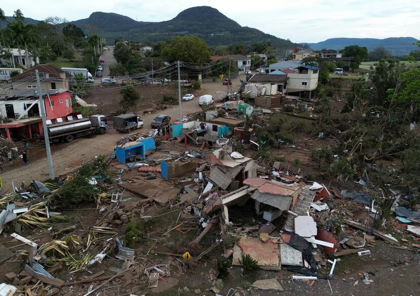 Las imágenes del ciclón extratropical que devastó el sur de Brasil ...