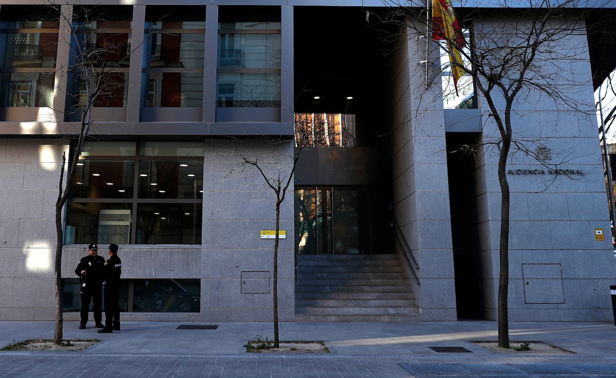 El primer juicio del ‘caso Defex’ se salda con penas mínimas | Economía ...