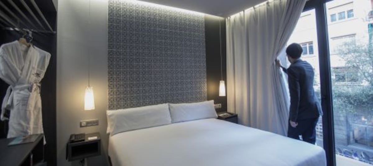 Axel Hoteles, icono del turismo gay | Economía | EL PAÍS