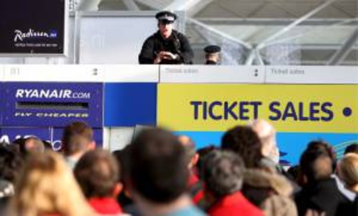 BAA abandona la lucha legal y venderá el aeropuerto de Stansted ...