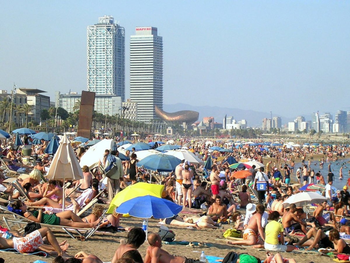 5 ciudades con playa para tus vacaciones | Seres Urbanos | Planeta ...