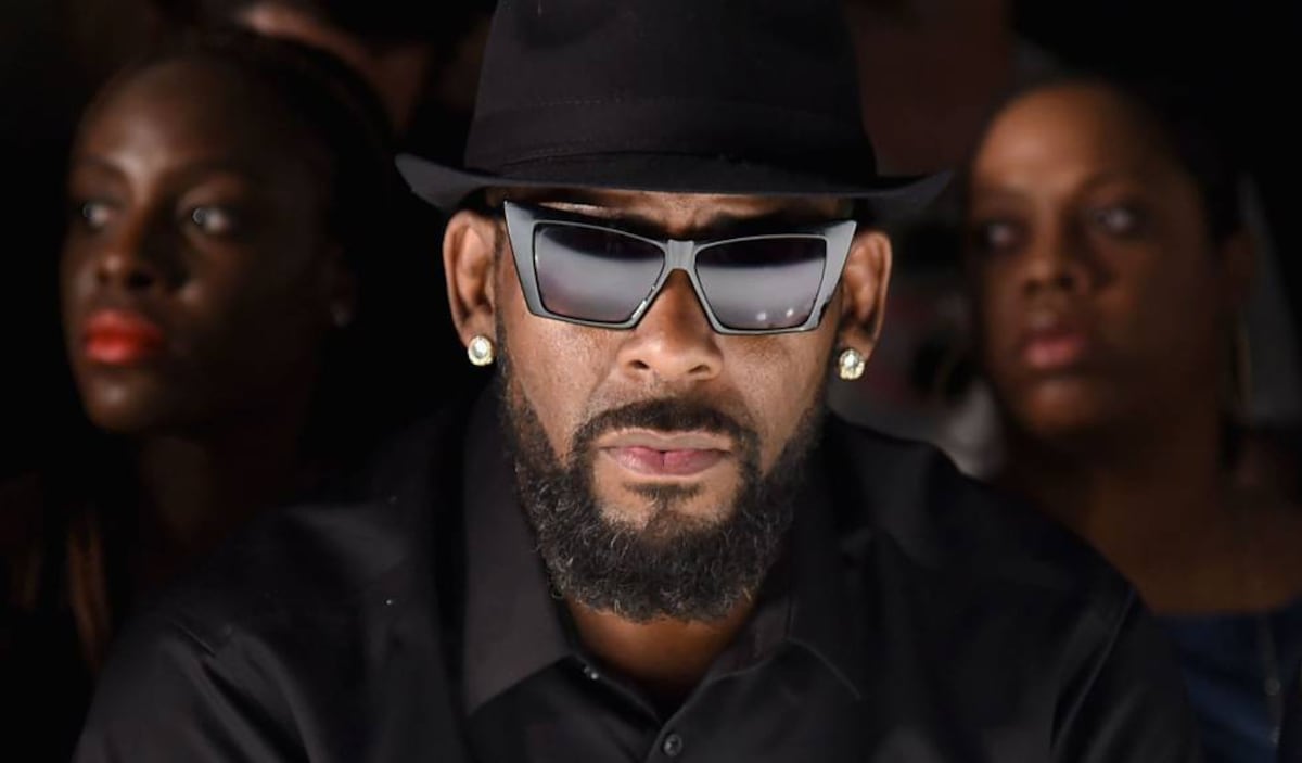 La leyenda de R&B R. Kelly, de nuevo en el ojo del huracán | Gente | EL ...