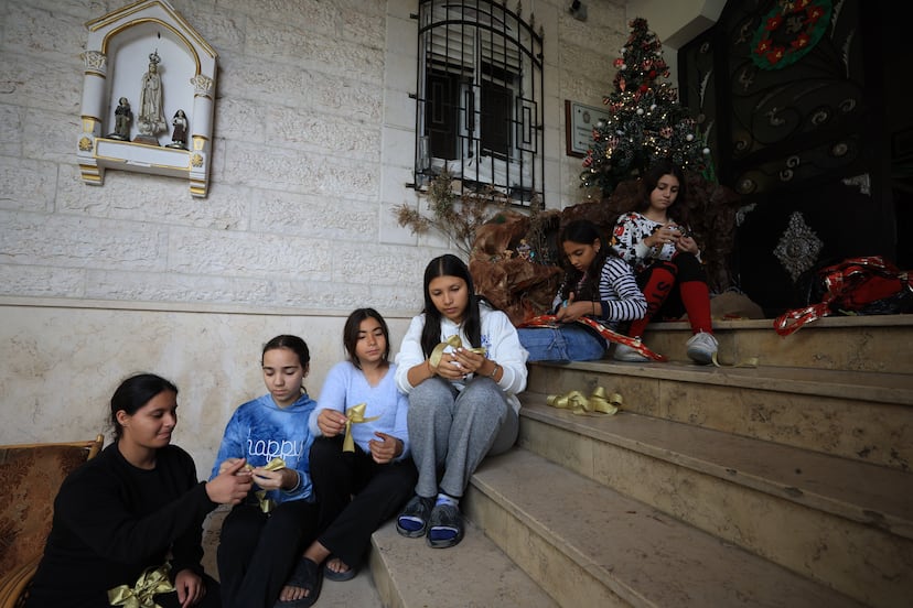 Christmas Eve for Christians in Gaza: Confinement, no toys, and ...