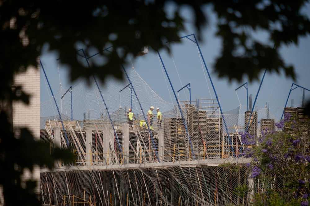 La construcción sigue el guión de Escrivá con un plan de pensiones que ...