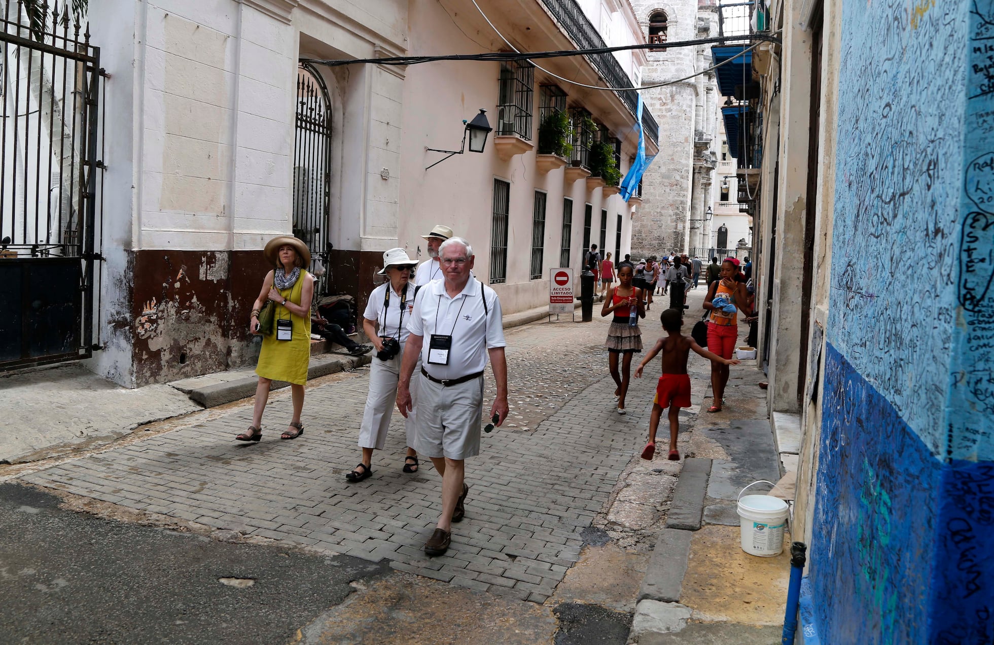 Tourism amid power cuts and food shortages: Why does Cuba continue to ...
