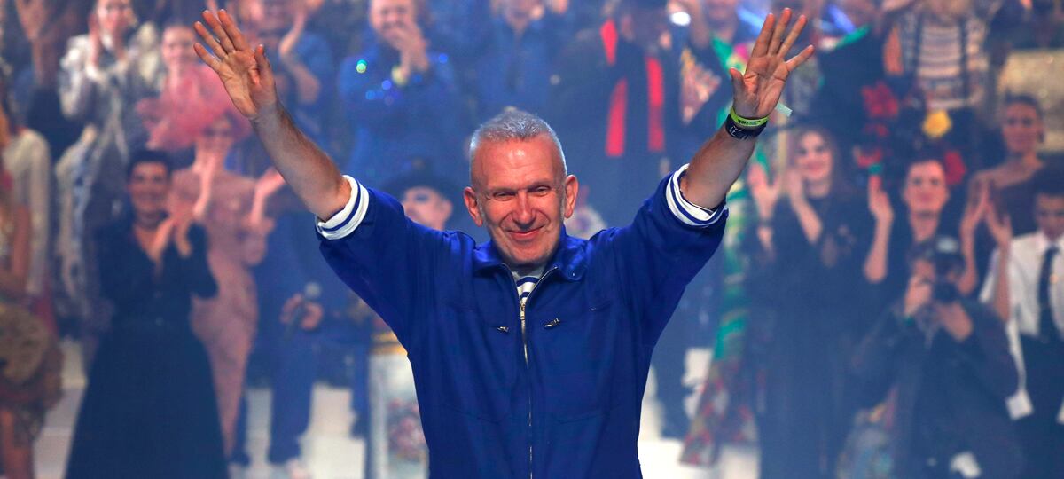 Jean Paul Gaultier escenifica ante el mundo su ‘entierro’ y certifica ...