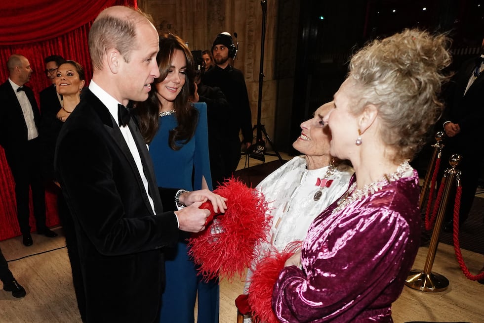 Muere Daphne Selfe, la modelo en activo más mayor del mundo, a los 97 ...