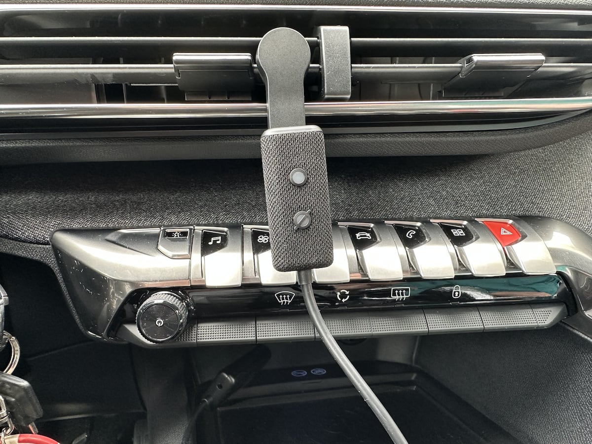 The best five uses of a smart assistant in your car | Technology | EL ...