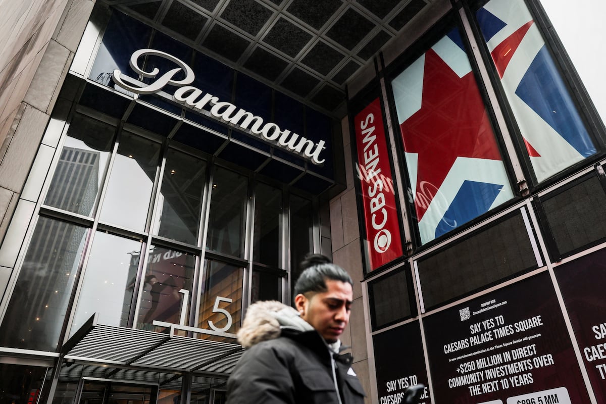 Paramount mejora su oferta por Warner Bros | Economía | EL PAÍS