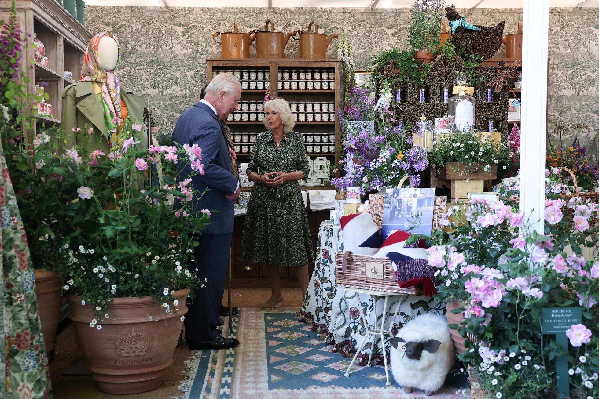 David Beckham, Carlos III y la reina Camila se unen para fomentar la ...