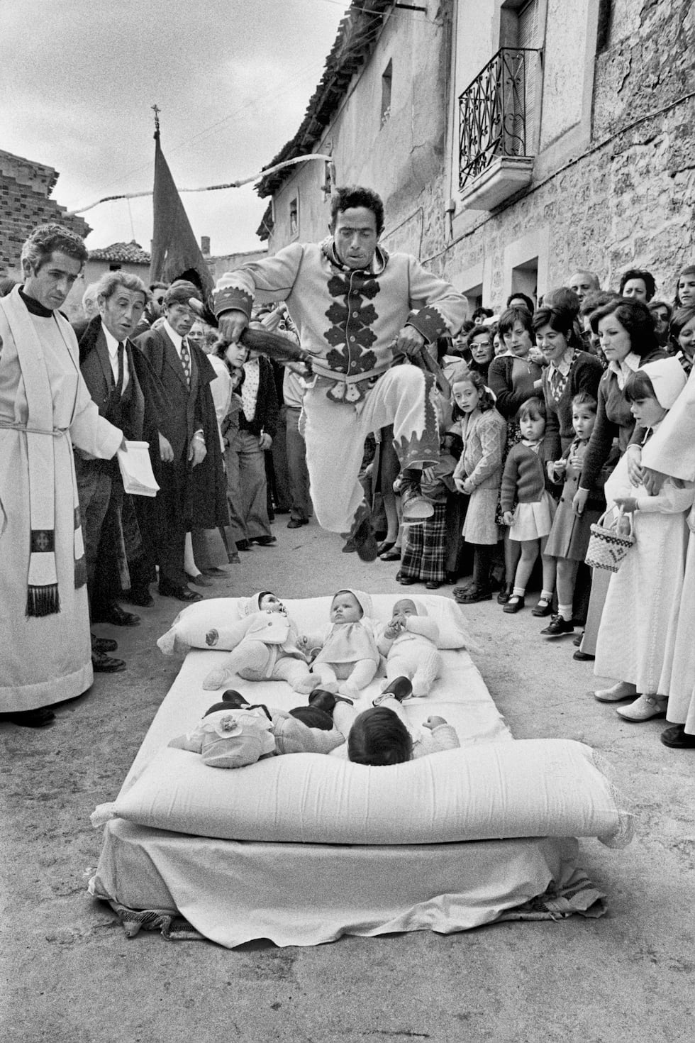 ‘España oculta’, de Cristina García Rodero: el país de las tradiciones ...