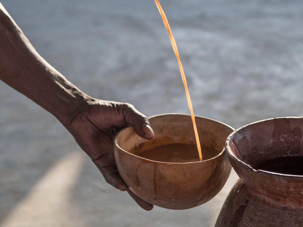 ‘Tchoukoutou’, la cerveza africana con un papel social que desborda lo ...
