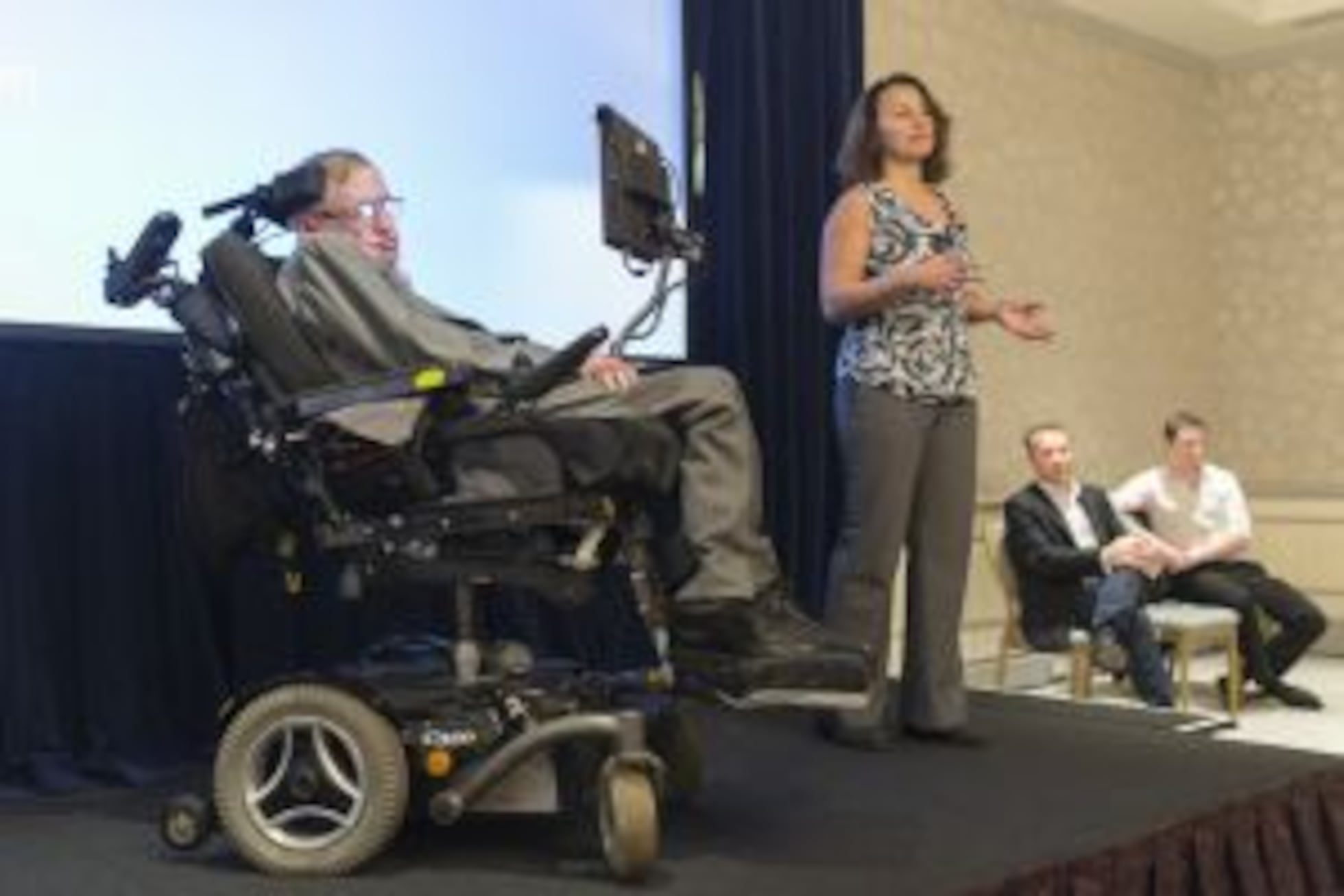 Así es la nueva silla con la que se comunica Stephen Hawking | Ciencia ...