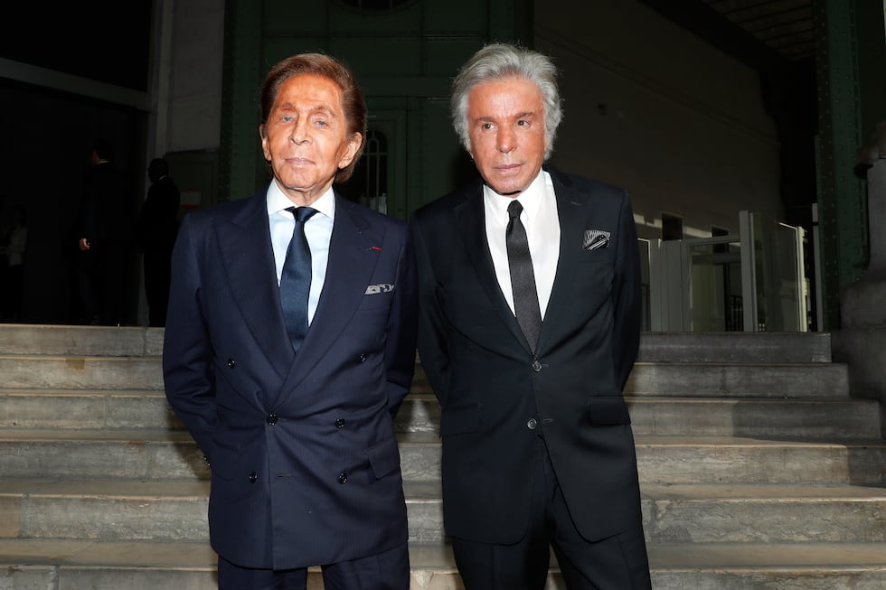 The life of Valentino, the master of the color red, in pictures | Fotos ...