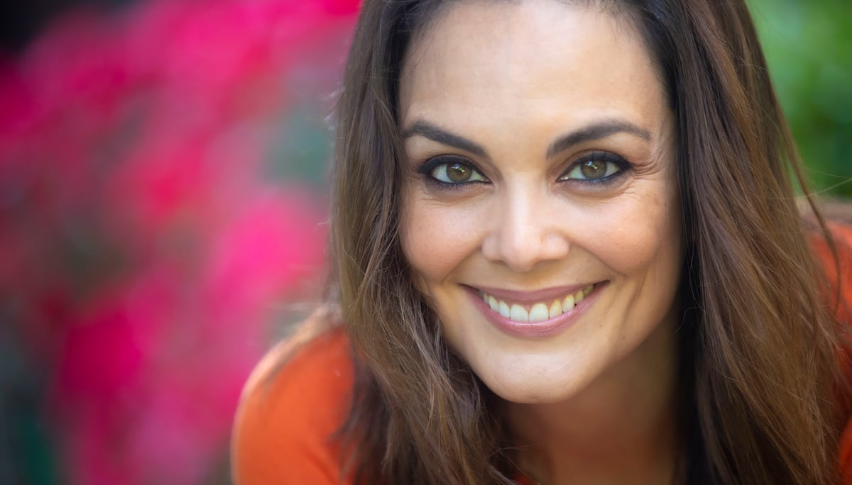 Mónica Carrillo: “En los libros me quito el corsé del informativo ...