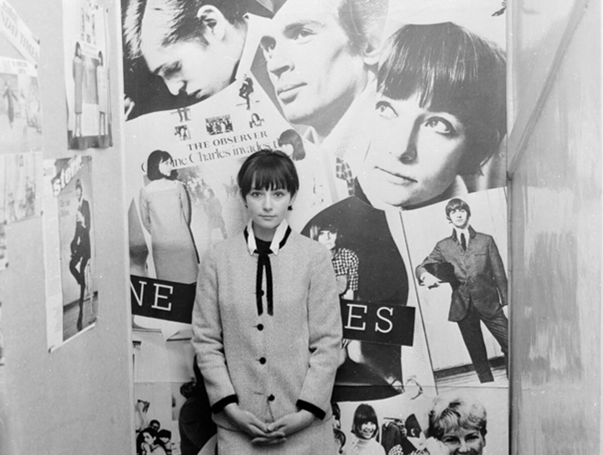 Caroline Charles, el discreto encanto de una figura sin la que no ...